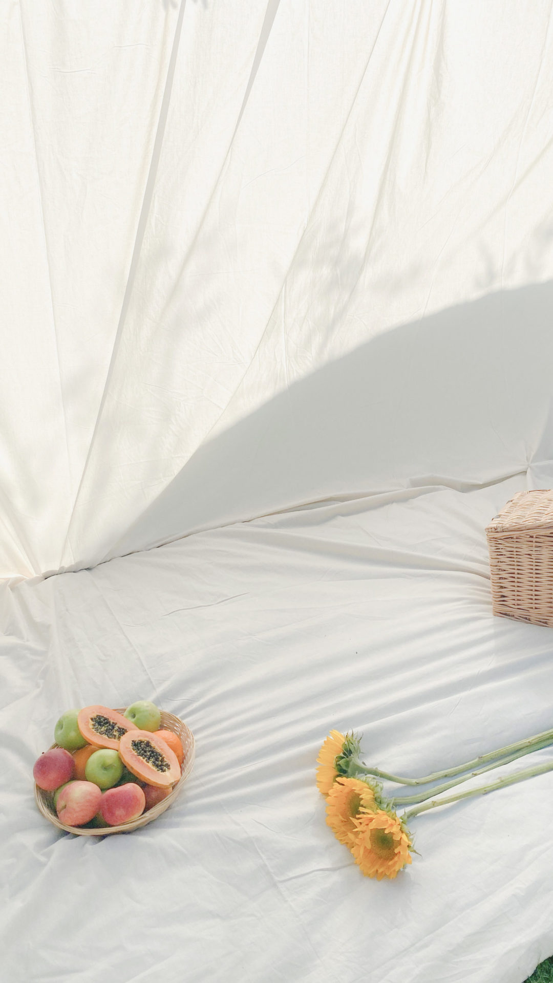 Three Ways to Achieving A Dreamy Photo Feel - All About Good Vibes